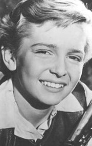 Kit Taylor's Instagram, Twitter & Facebook on IDCrawl