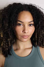 Zóe Wyman - actor - biography, photo, best movies and TV shows