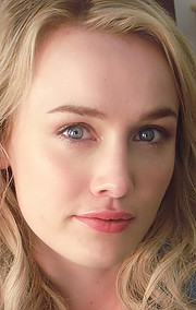 Dominique McElligott - actress