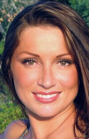 Holly Eglinton - actress - biography, photo, best movies and TV shows