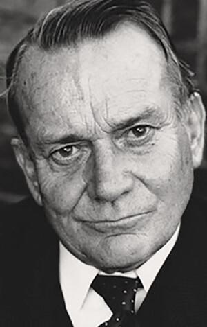 Denholm Elliott - actor - biography, photo, best movies and TV shows