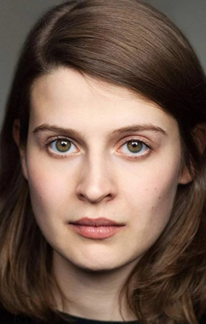 Emma Paetz - actress, writer, producer