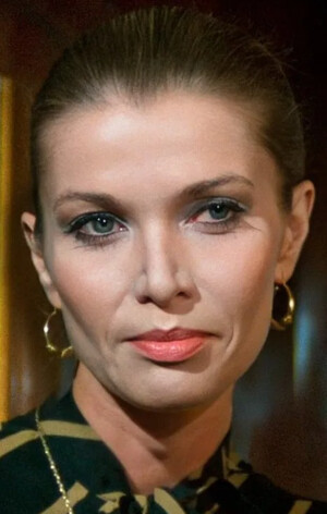 Alexandra Delli Colli - actress