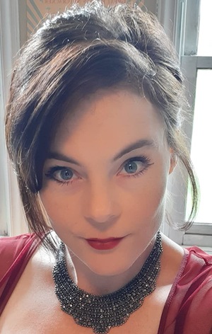 April Carroll's Instagram, Twitter & Facebook on IDCrawl