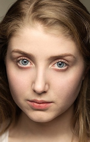 Bebe Cave - actress - biography, photo, best movies and TV shows