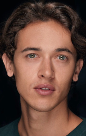 Tom Blyth - actor, producer - biography, photo, best movies and TV shows