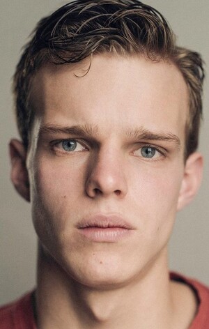 Finn Bennett - actor - biography, photo, best movies and TV shows