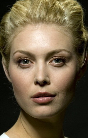 Alaina Huffman Black Canary