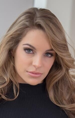 Kimmy Granger - actress - biography, photo, best movies and TV shows