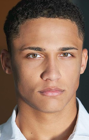 Кортеон Мур - актор, сценарист