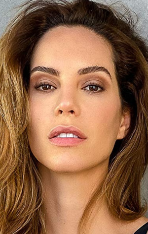 Larissa Andrade - actress, producer