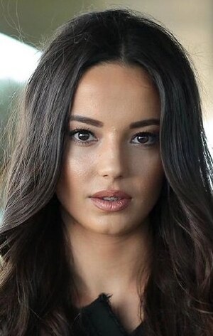 Сена Чакыр - актриса - биография, фото, лучшие фильмы и сериалы