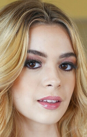 Molly Little - actress - biography, photo, best movies and TV shows