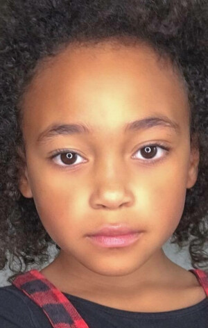 Talia Walker Bassols - actress