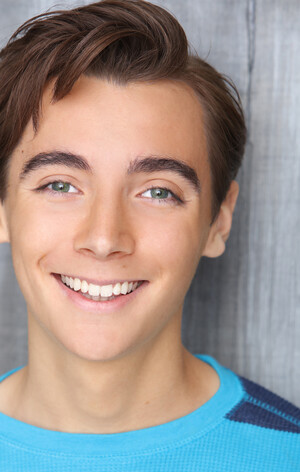 Luke Davis - actor - biography, photo, best movies and TV shows