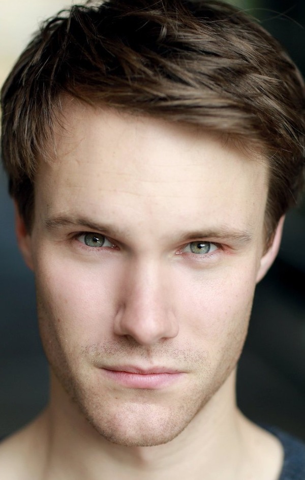 Hugh Skinner - actor - biography, photo, best movies and TV shows