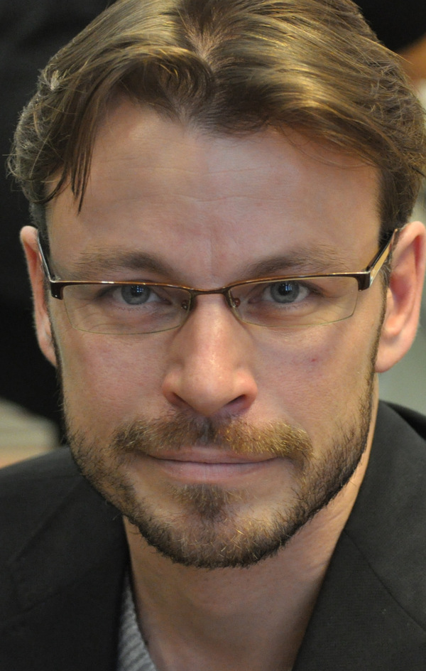 Peter Franzén - actor, director, writer, author, producer