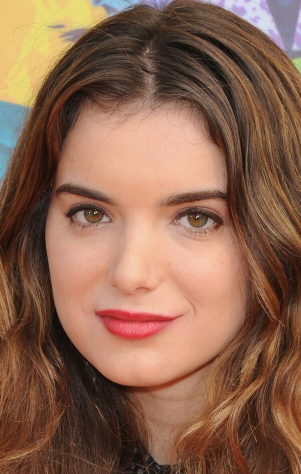 Dylan Gelula - actress - biography, photo, best movies and TV shows