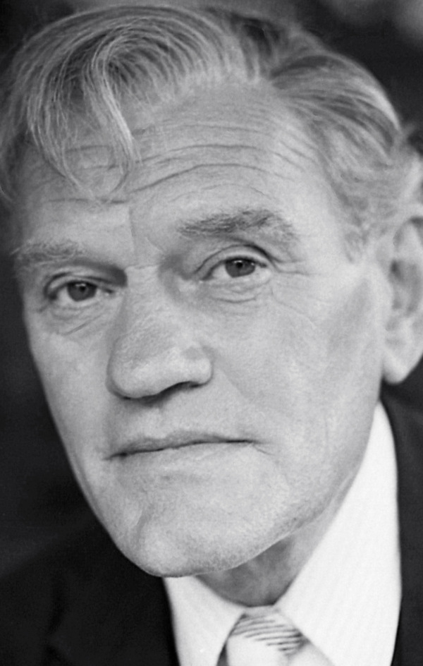 Harry Andrews - actor - biography, photo, best movies and TV shows
