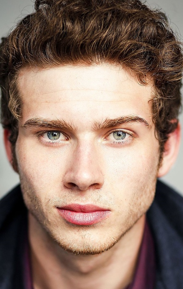 Oliver Stark - actor - biography, photo, best movies and TV shows