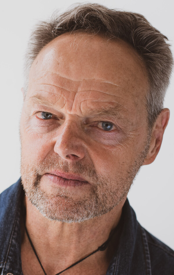 Bruce Hopkins - actor - biography, photo, best movies and TV shows