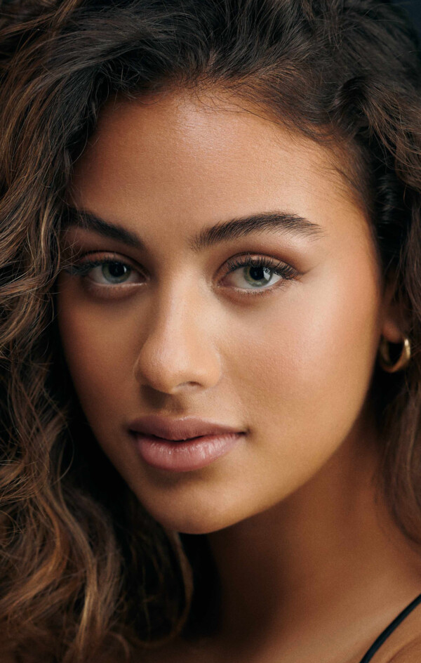 Sage Linder - actress - biography, photo, best movies and TV shows