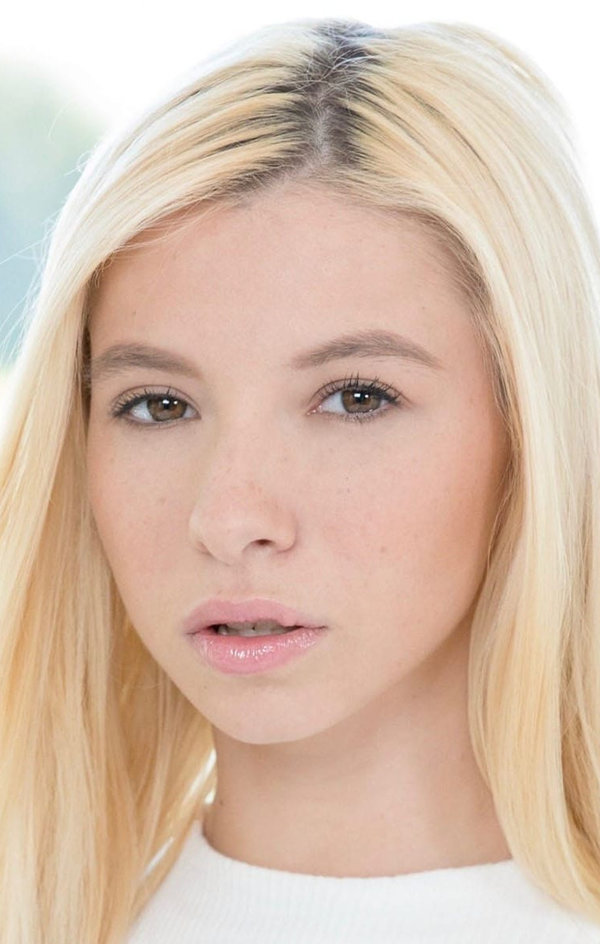 Kenzie Reeves - actress, writer