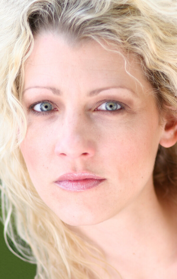 Jennifer McComb - actress - biography, photo, best movies and TV shows