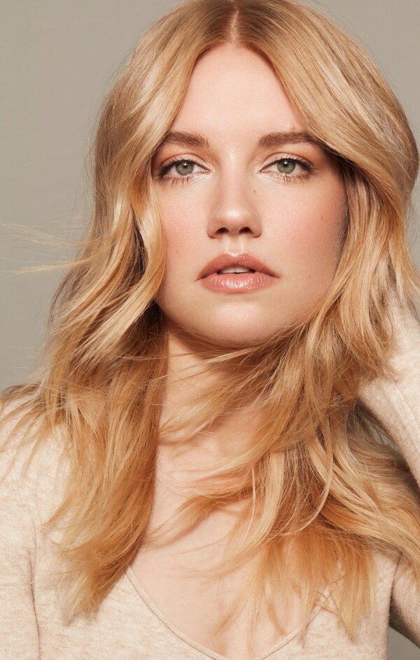 Sara Ball - actor, writer, producer