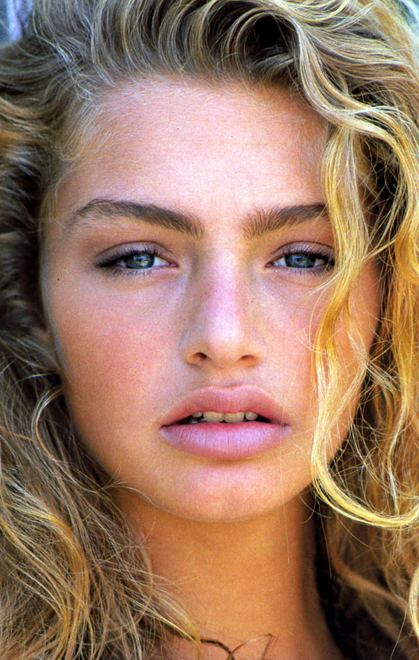 Michaela Bercu - actress - biography, photo, best movies and TV shows