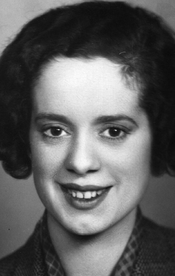 Elsa Lanchester - actress - biography, photo, best movies and TV shows