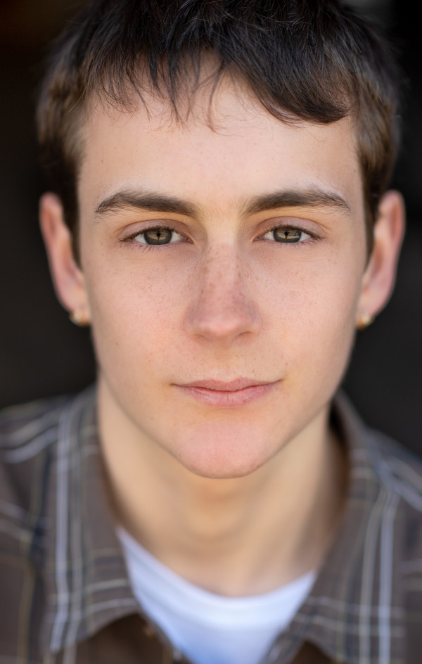 Julian Weeks - actor - biography, photo, best movies and TV shows