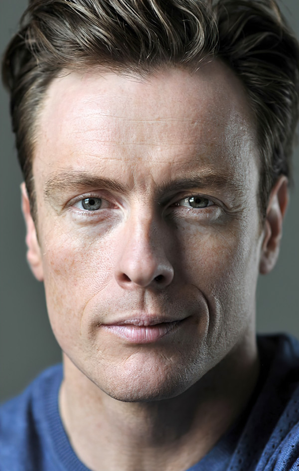 Toby Stephens - actor, director, writer, dubbing: english