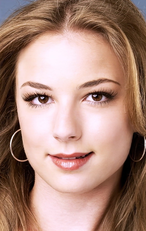 Emily VanCamp - actress - biography, photo, best movies and TV shows