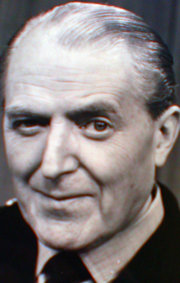 Jack Warner - actor - biography, photo, best movies and TV shows