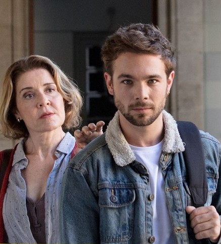 Carlos Cuevas - actor - biography, photo, best movies and TV shows