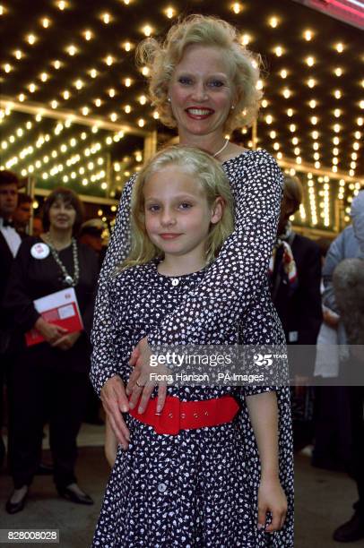 Sandra Dickinson - actress - biography, photo, best movies and TV shows