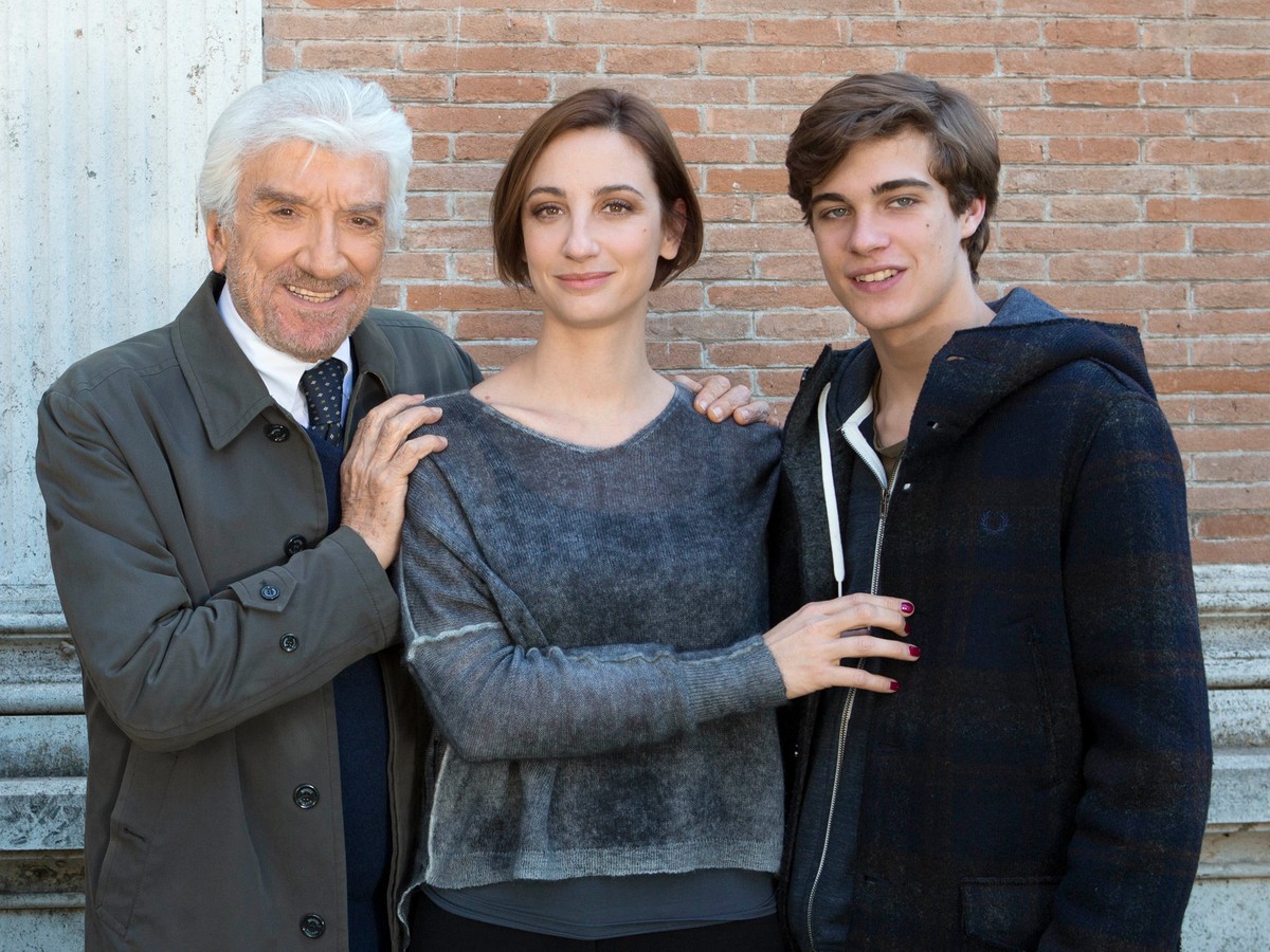 Lorenzo Zurzolo - actor - biography, photo, best movies and TV shows