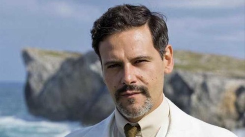 Roberto Enríquez - actor - biography, photo, best movies and TV shows