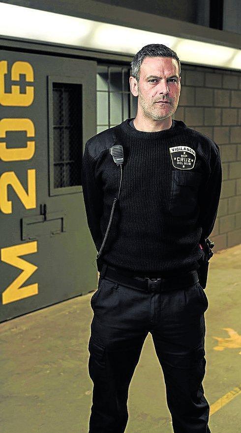 Roberto Enríquez - actor - biography, photo, best movies and TV shows