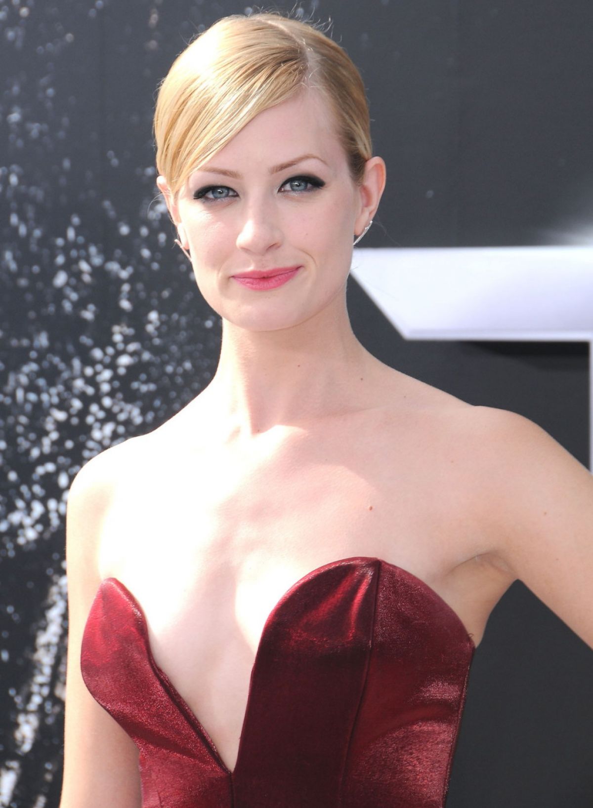 Beth Behrs - actress - biography, photo, best movies and TV shows