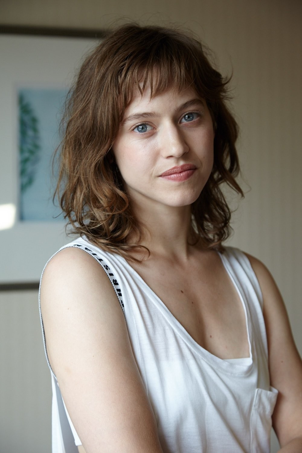 Lou de Laâge - actress - biography, photo, best movies and TV shows