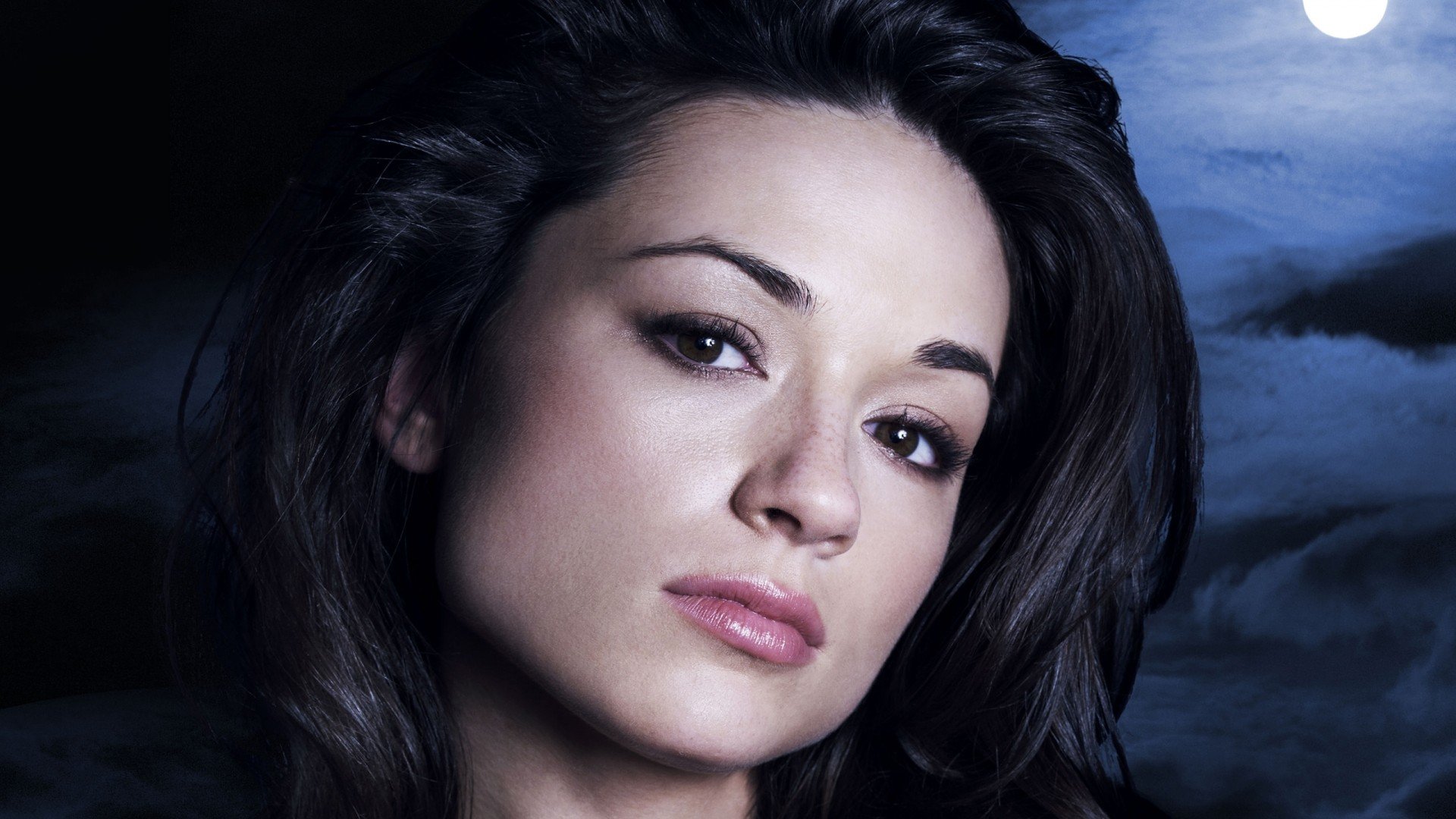 Crystal Reed - actress - biography, photo, best movies and TV shows