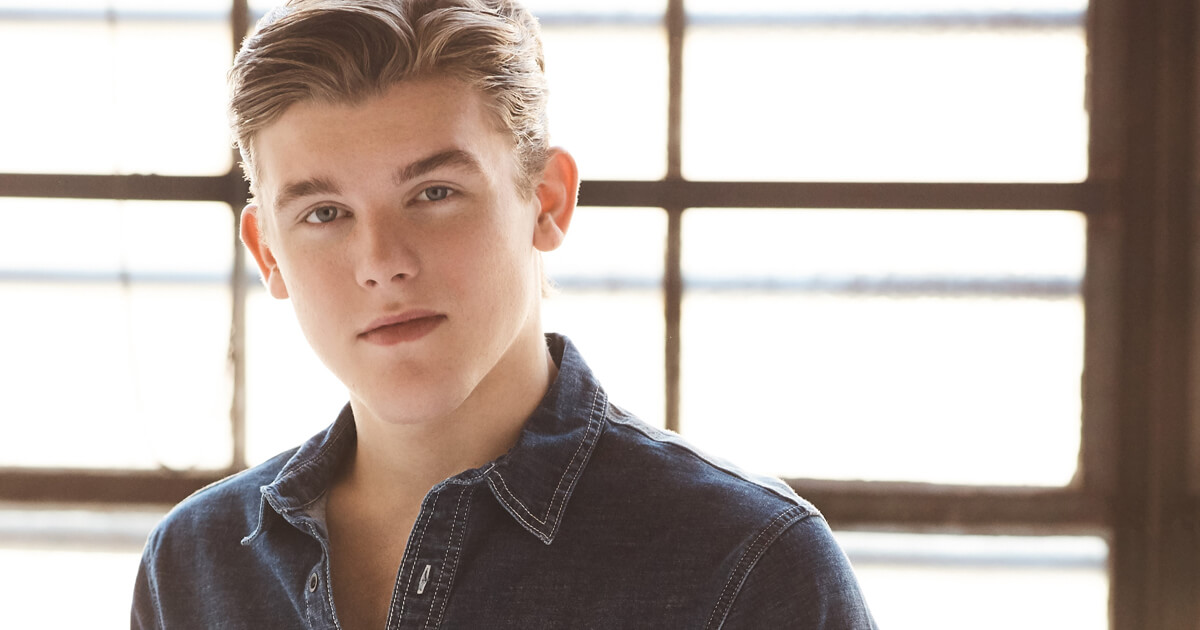 Sean Ryan Fox - actor - biography, photo, best movies and TV shows