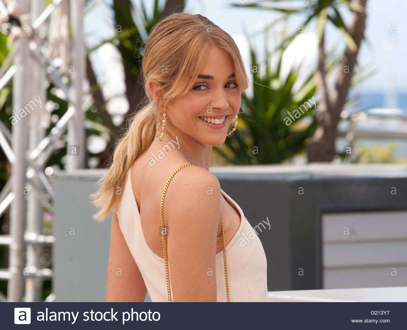 Alice Isaaz - actress - biography, photo, best movies and TV shows