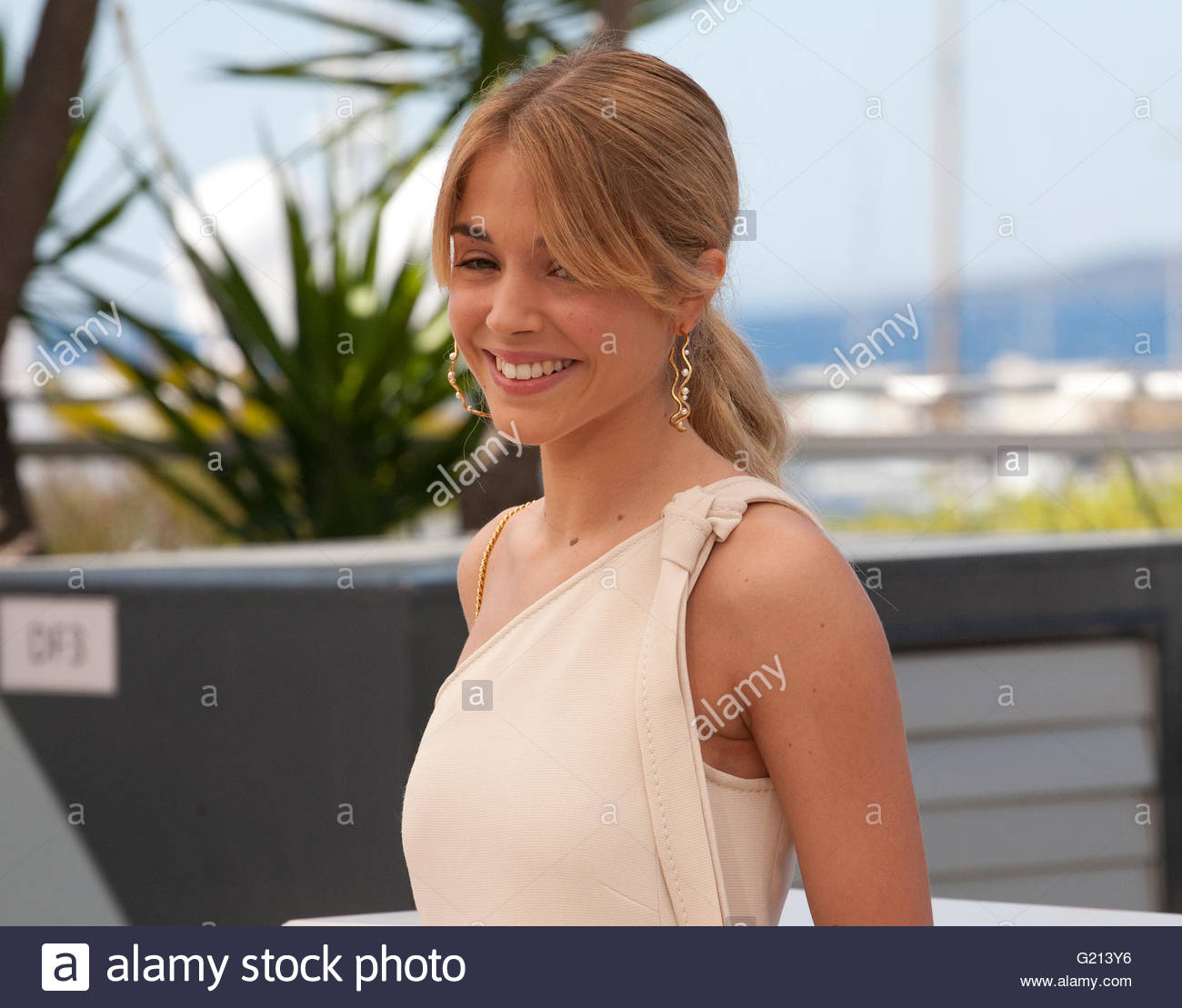 Alice Isaaz - actress - biography, photo, best movies and TV shows