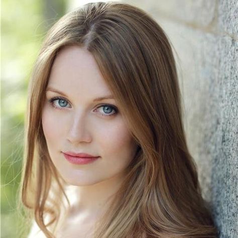 Cara Theobold - actress - biography, photo, best movies and TV shows