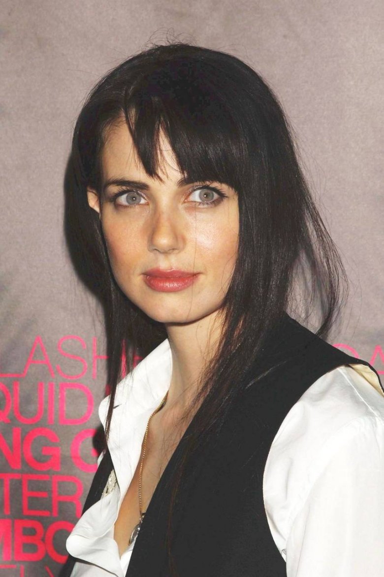 Mia Kirshner - actress - biography, photo, best movies and TV shows